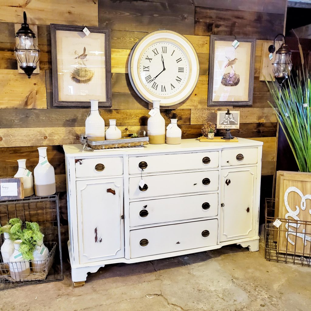 DIY Wood Planked Wall - MeshedDesigns